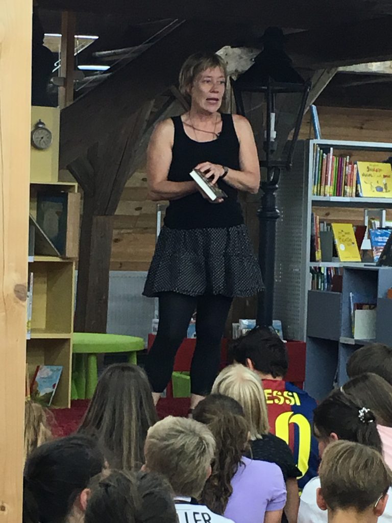 Autorenlesung „Gina Mayer“ in der Bücherei Langquaid | Grundschule ...