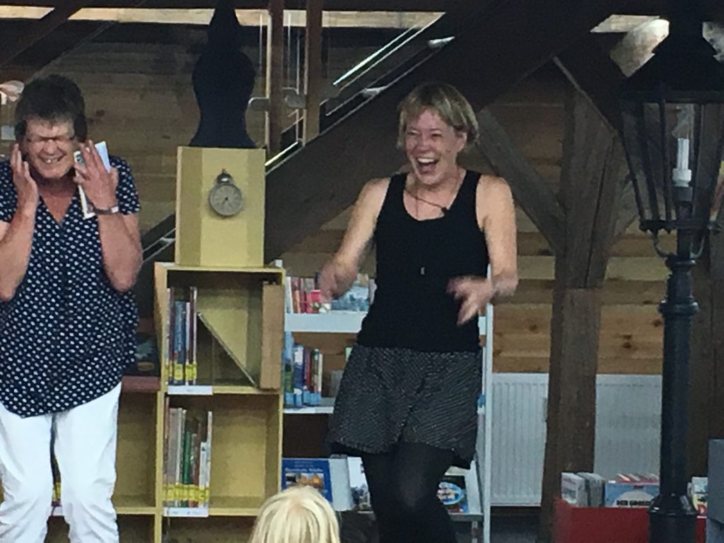 Autorenlesung „Gina Mayer“ in der Bücherei Langquaid | Grundschule ...